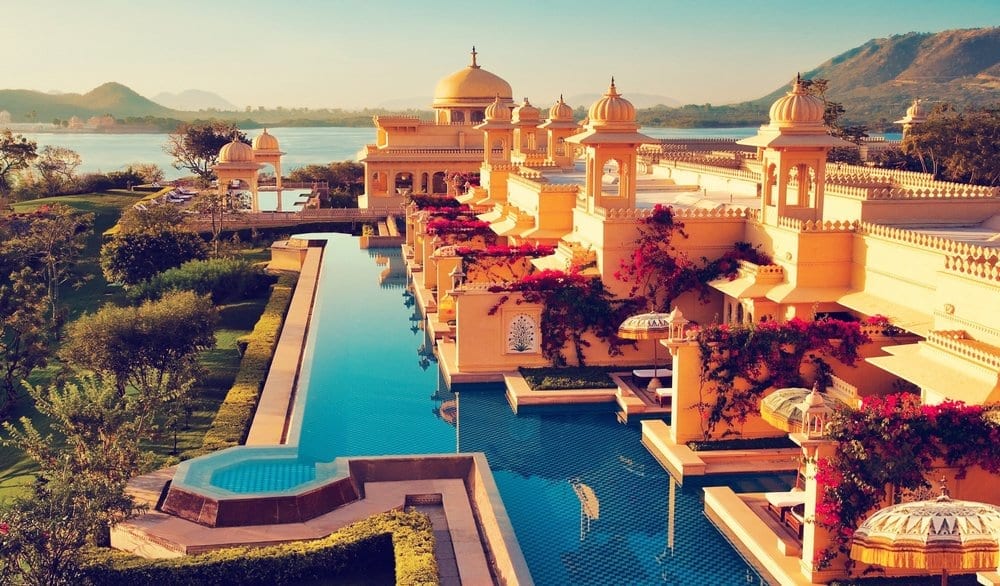 Fancy A Dip With A View? These Are The World's Most STUNNING Hotel ...