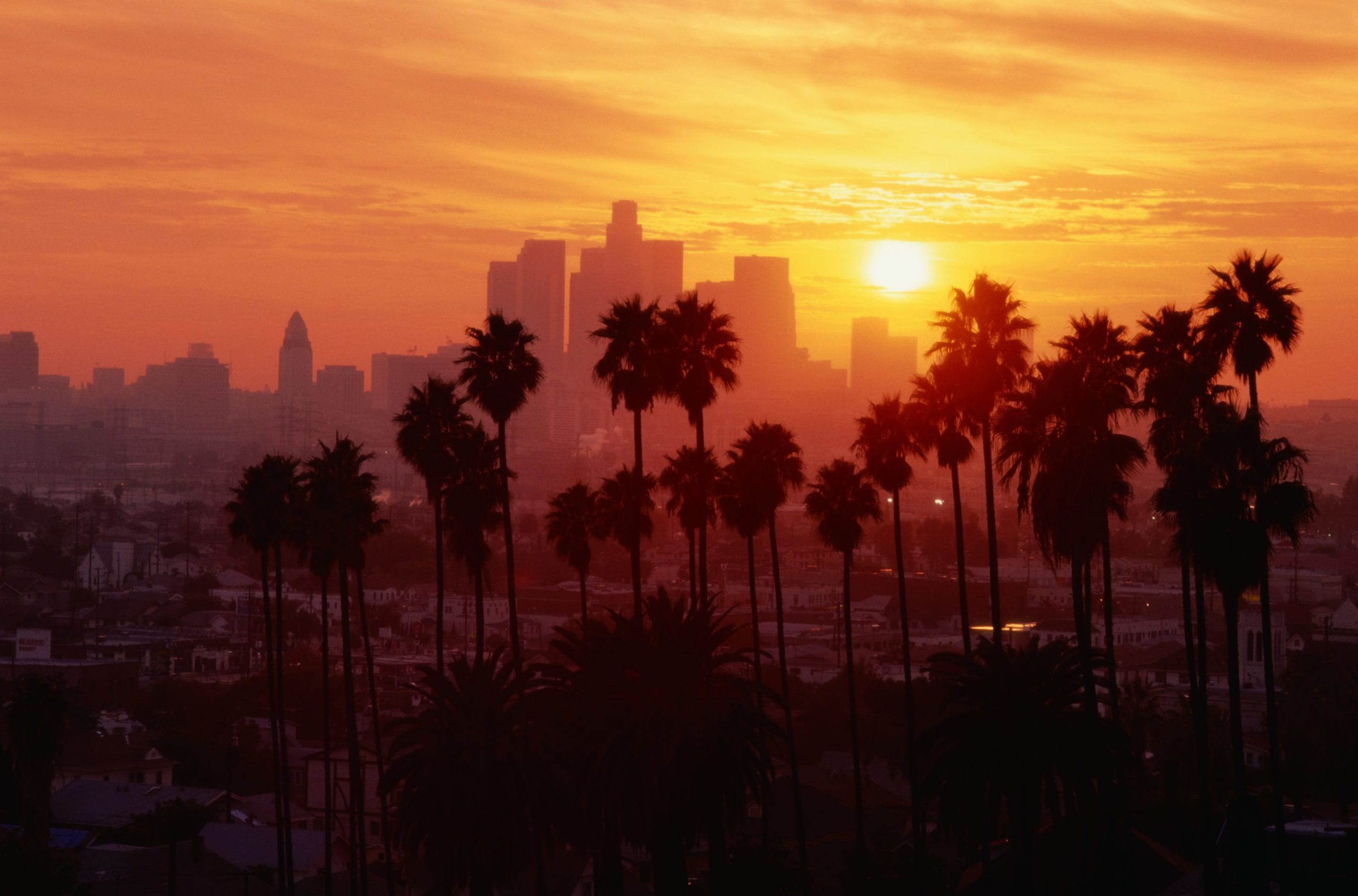 Sunny Deals: $53+ Many U.S. Cities To Los Angeles, California Round ...