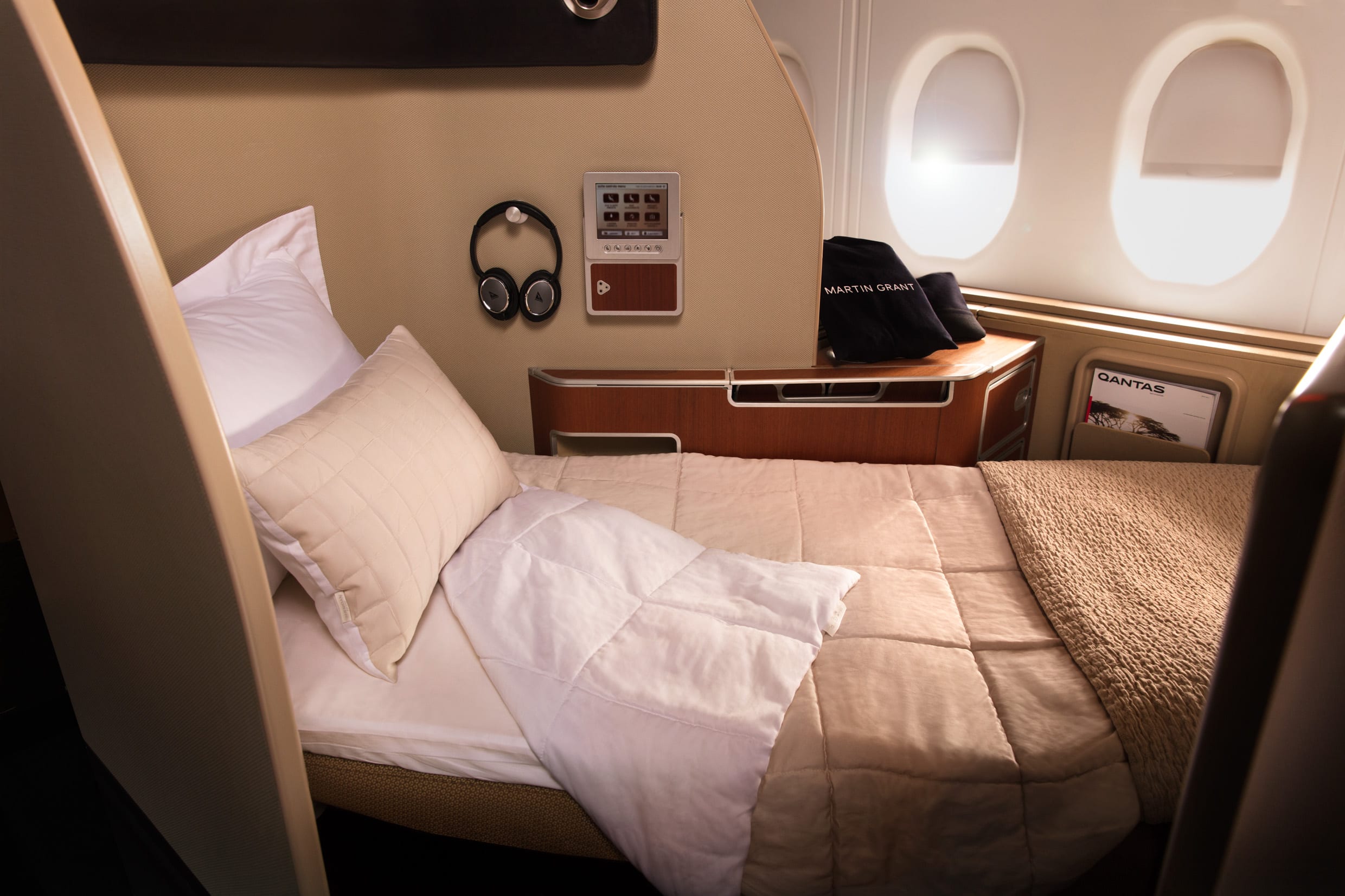 What s The Difference Between First Class And Business Class God